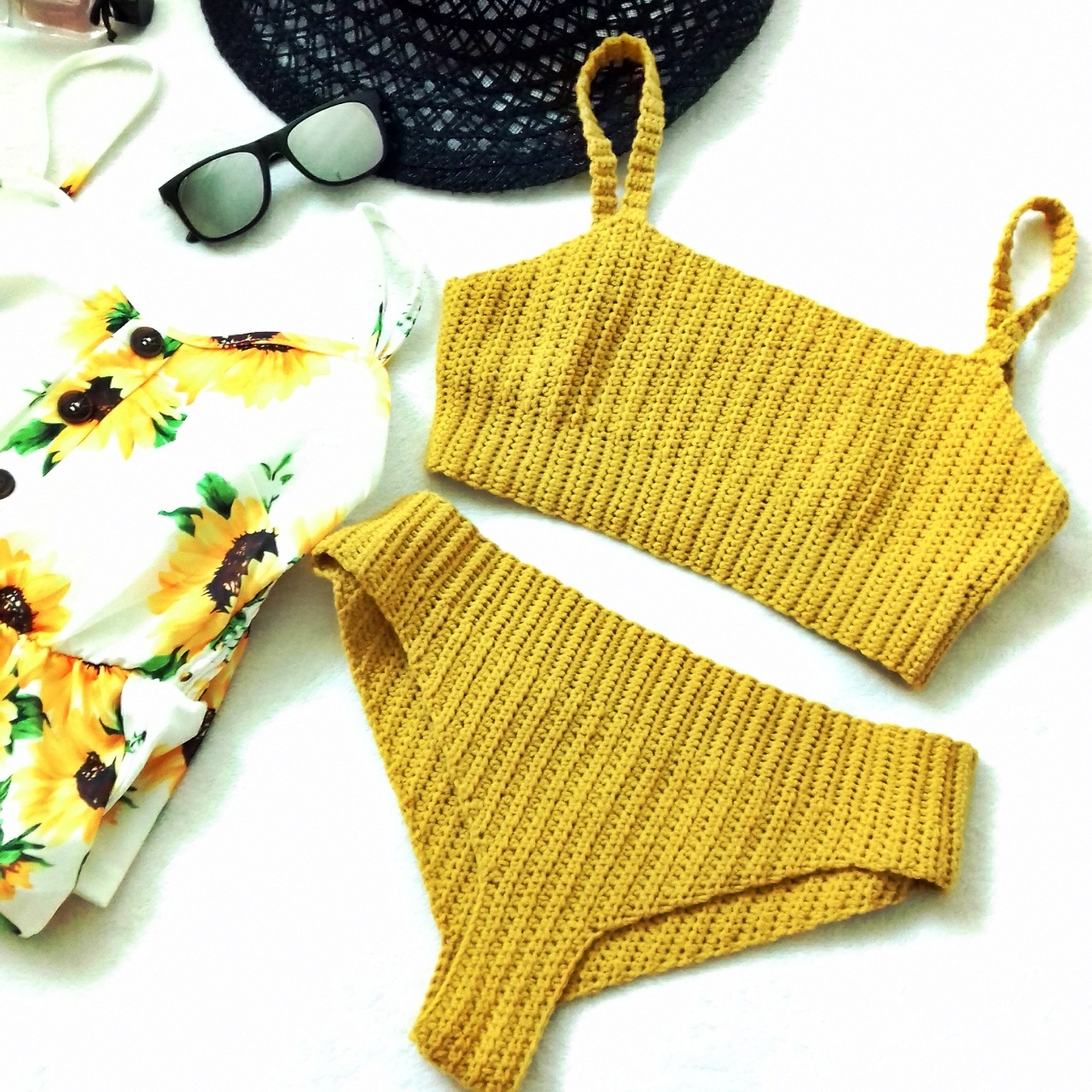 Elegant Crochet Bikini Top Pattern - trendcrochets.com