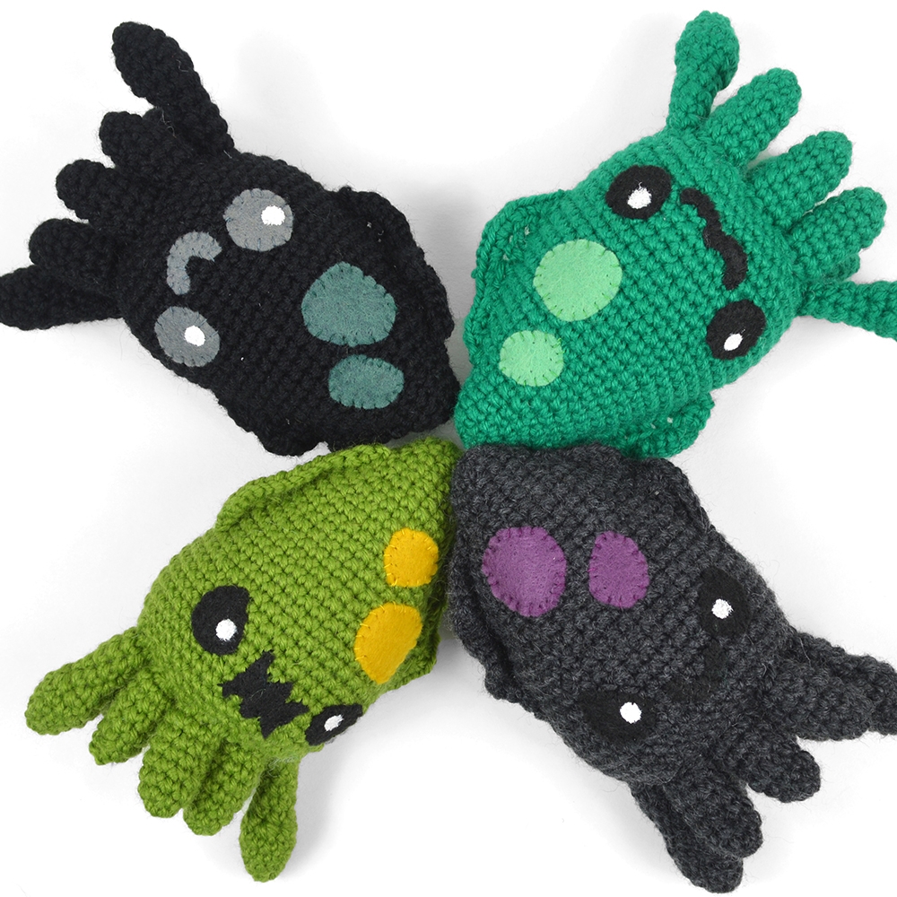 20 Amazing Minecraft Crochet Patterns - trendcrochets.com